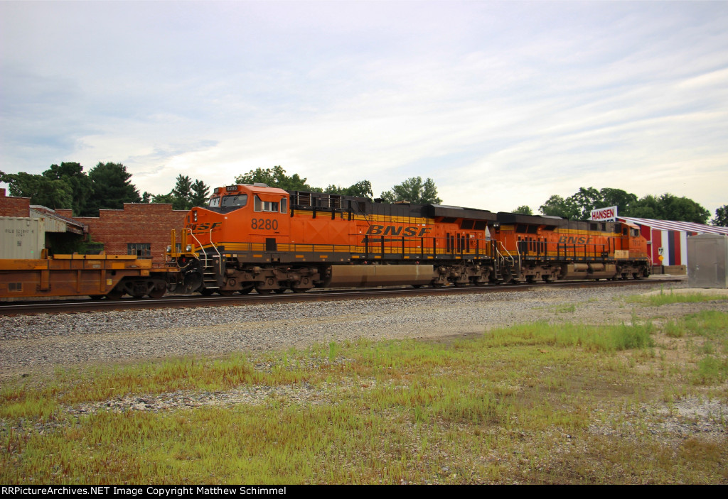 BNSF 8280 - DPU #1